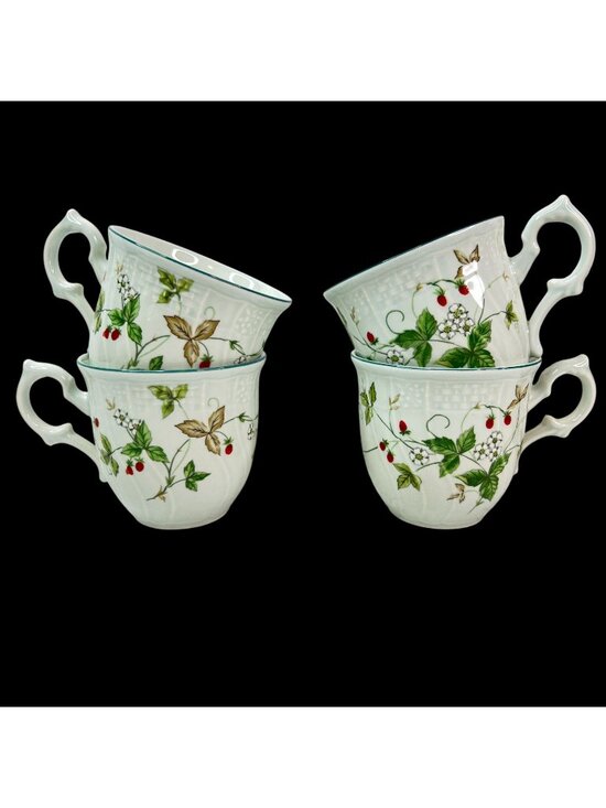 Mikasa | Dining | Mikasa Set Of 4 Antique Green Strawberry Fair Tea ...
